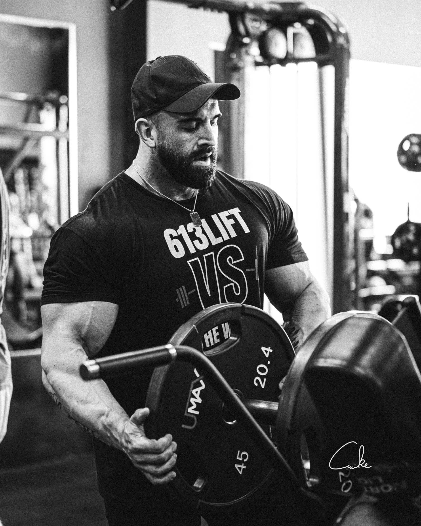 ハイエース 純正ガラス